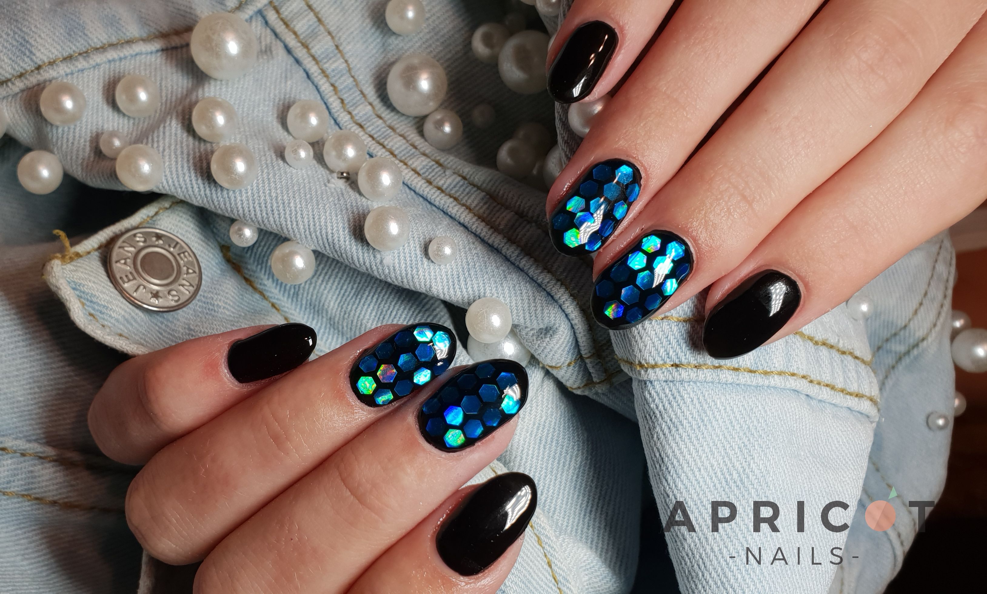 APRICOT NAILS